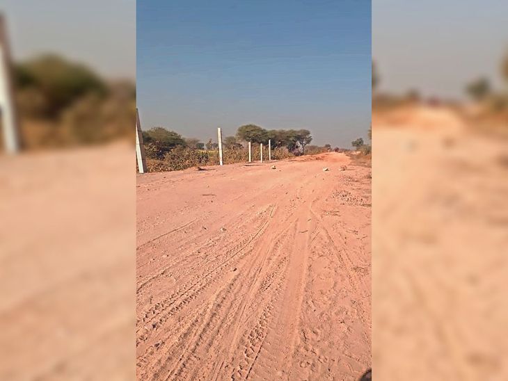 Three and a half kilometer road not built even in 3 years | अनदेखी: 3 ...