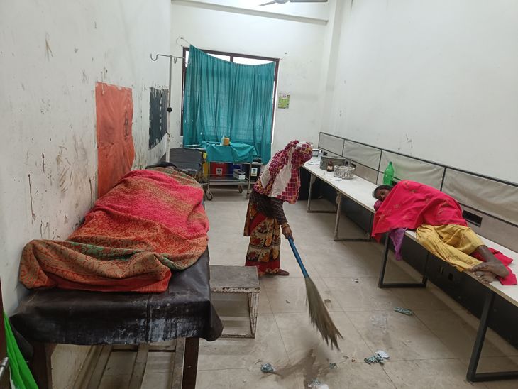 5 people including two girls were hit by bullet, treatment of all ...