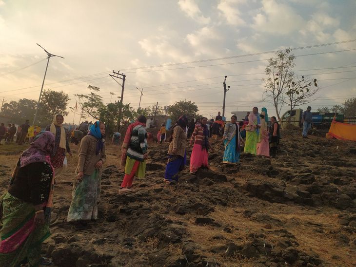 In the third week, the teachers took over the responsibility, the ...