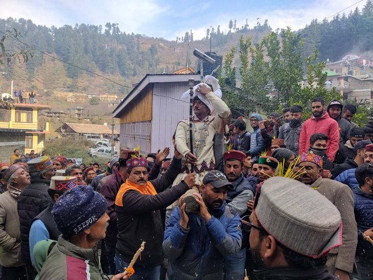 Kullu : Naggar, Ganad Utsav, Mata Tripura Sundari, God tradition ...