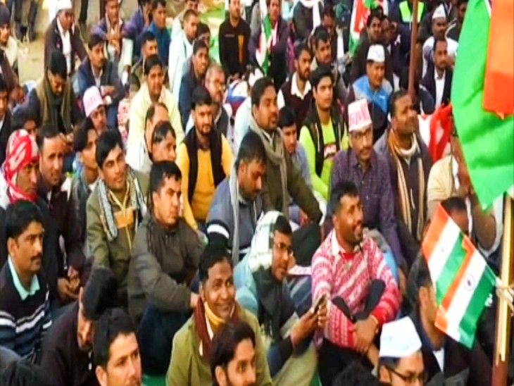 Started picketing at Jaipur's Shadid memorial, said - waiting for ...