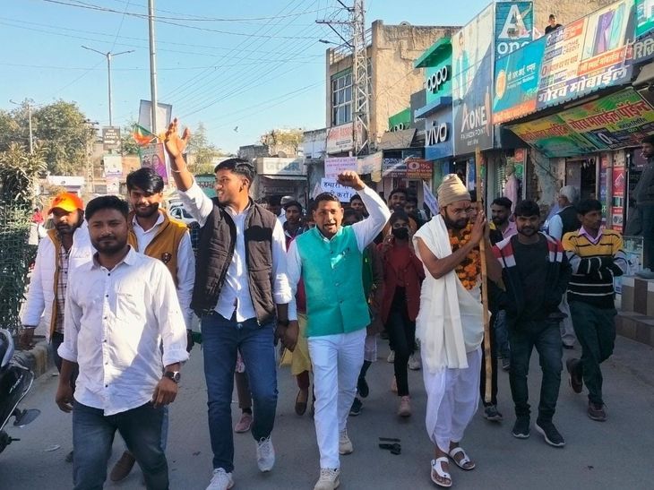 Will reach Jaipur by walking 120 km in 5 days, meeting will be held in ...