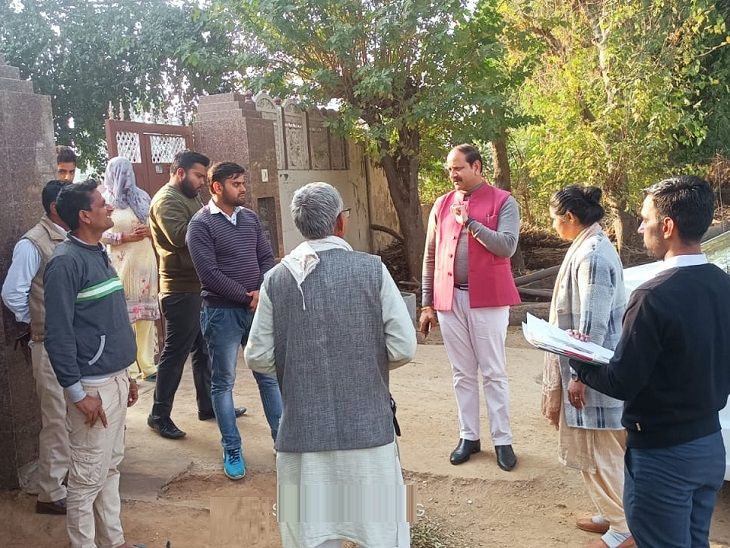 Narnaul DC Dr. JK Abhir, Raid on Ration Depot. | नारनौल में राशन डिपो ...