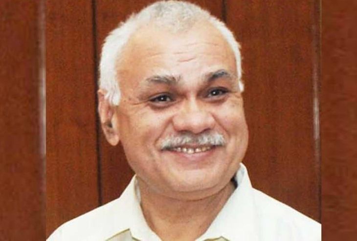 Service extension for one year IAS officer Durga Shankar Mishra was ...