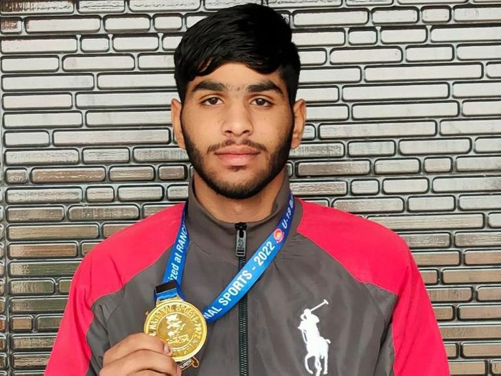 Parwanoo students won medals in wrestling; Parvinder got gold, Vishal ...