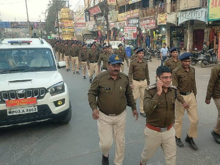 Preparation for Thirty First: Police haka campaign in Rewa a day before ...