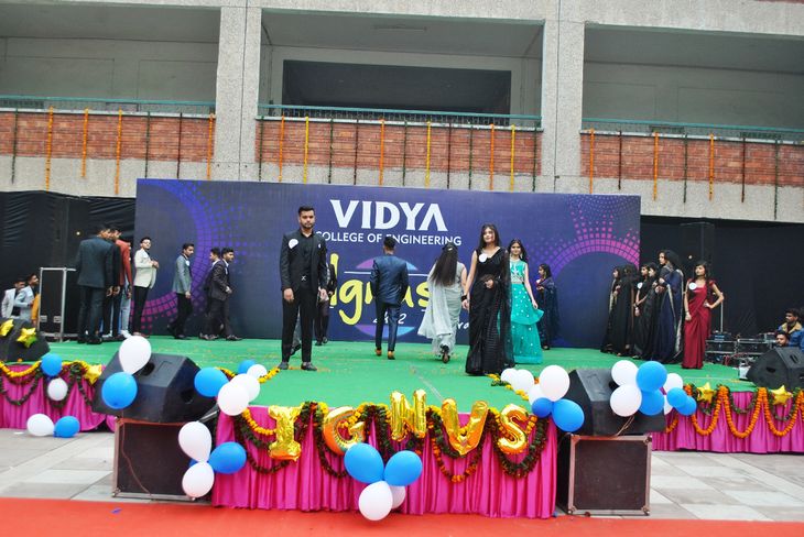 View photos of the welcome party at Vidya Knowledge Park | इग्नस 2022 ...