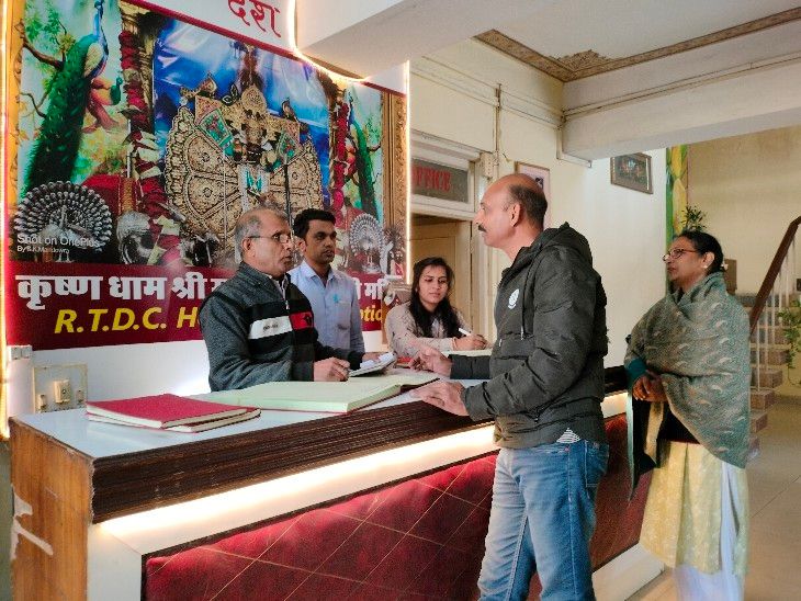 Hotels almost full, people arrived from many states | न्यू ईयर ...