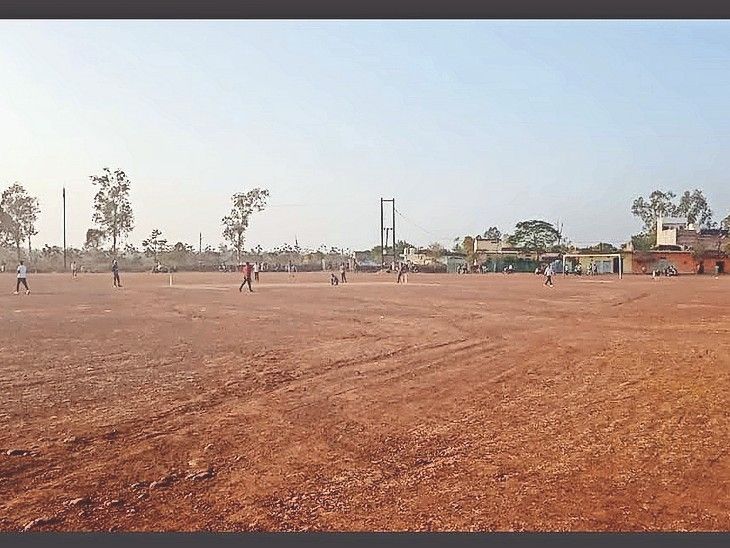 Fully equipped stadium being built in Bakswaha with 3 crores | खेल ...