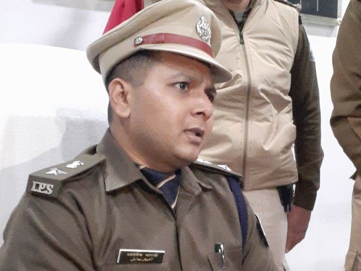 It was seen in action that the new SSP, 4 SI and 3 ASI were moved from ...