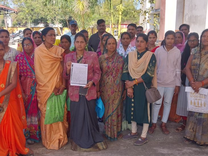 Demand for lease, occupation of Nazul land for 45 years but no papers ...