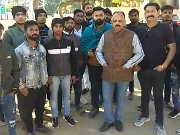 Camped at Mantown police station when case was not registered | भाजपा ...