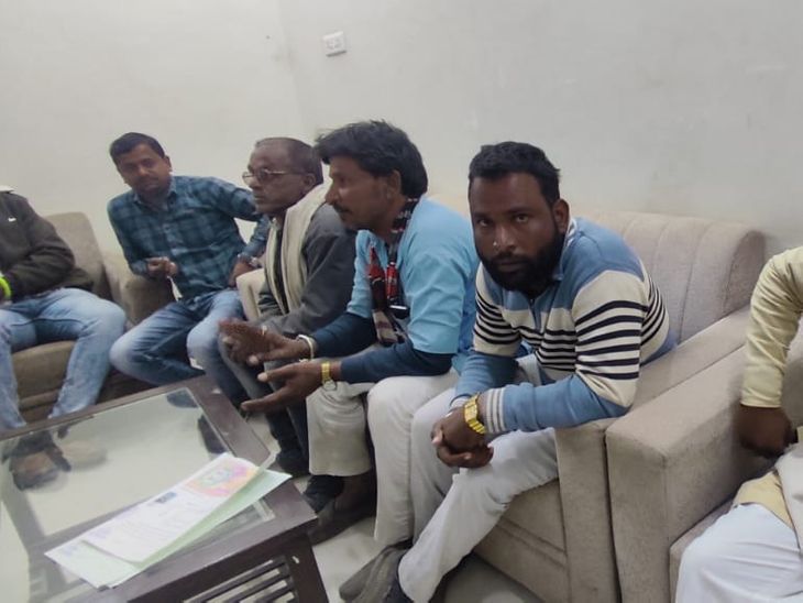 The young man's uncle and father-in-law came in front, said - I had to ...