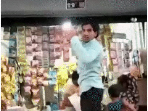 Fans promoted Pathan in a different way, put up 15,000 posters in 35 ...