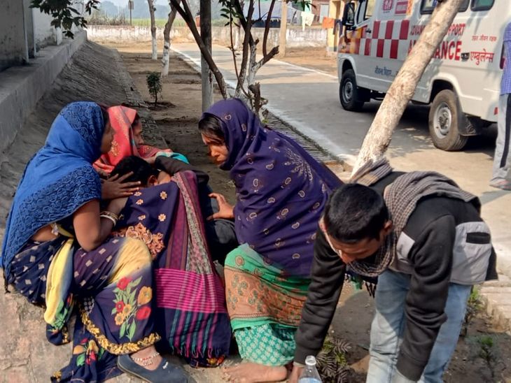 Middle aged man died in a road accident in Banka, High speed vehicle collided with bike, police ...