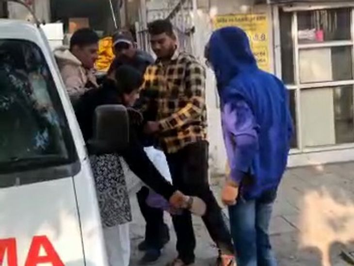 Madhavnagar police station registered a case on the report of the woman ...