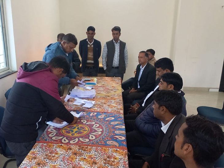 Lottery decided on getting 40-40 votes, Ghulam Hasan became the ...