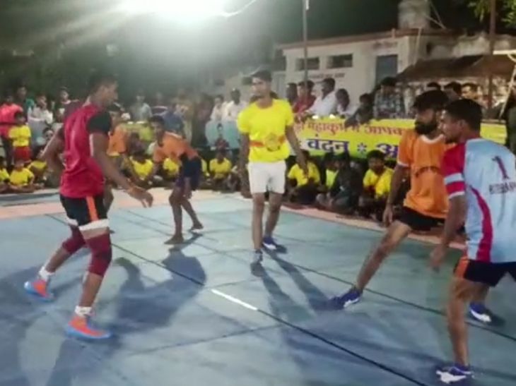 for the morning. 16 teams arrived from different districts of MP ...