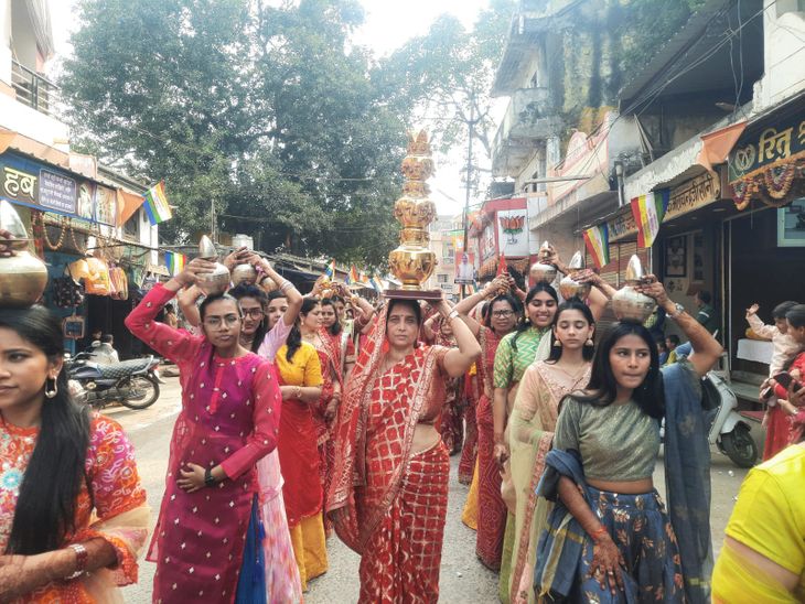 Dingbar Jain Samaj hoisted the flag in Manavar, will be organized for 7 ...