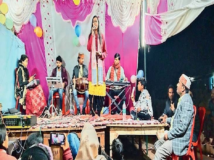 Chhap tilak sab chhini re, mose nayana fight ke... | नवरात्र के समापन ...