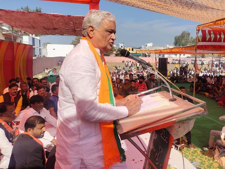 Said- Poonis looked calm on the issue on which BJP had to stand ...