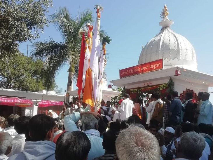 A mark was placed on the place of Samarth Saint Singaji Charan Paduka ...