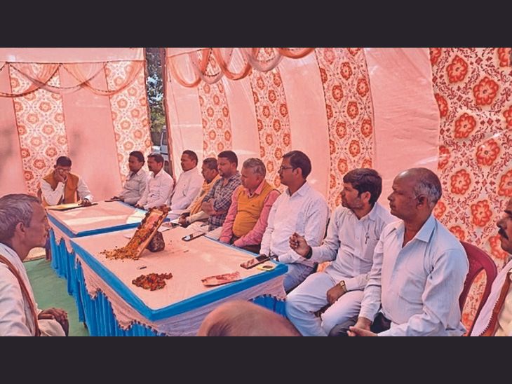 It was decided to add new members in the meeting of National Teli Sahu ...