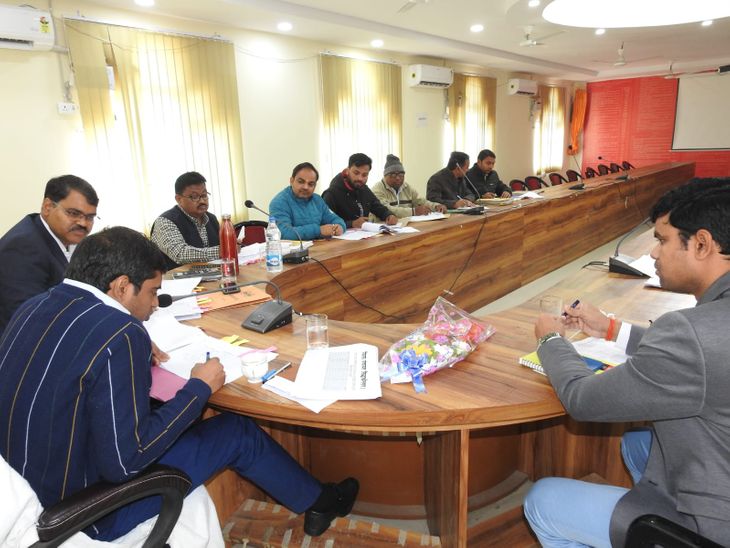 Instructions given to complete the construction work of 5 Amrit ...