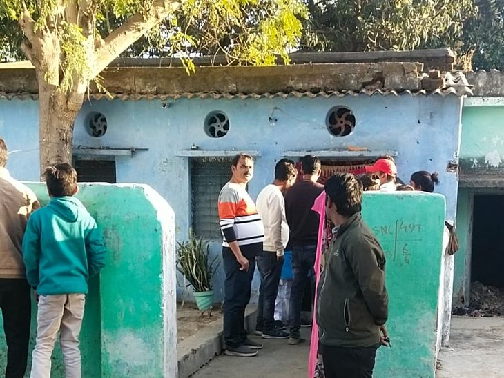 4 year old child drowned in Jamuna Colliery in front of elder brother ...