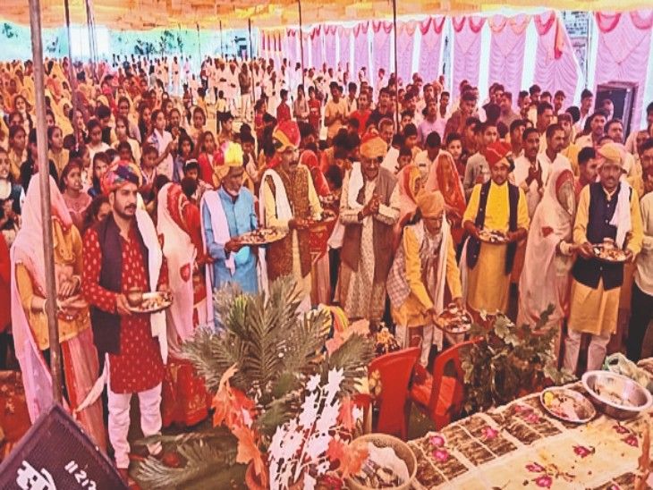 In Kalyug, the name of God crosses the Bhavsagar