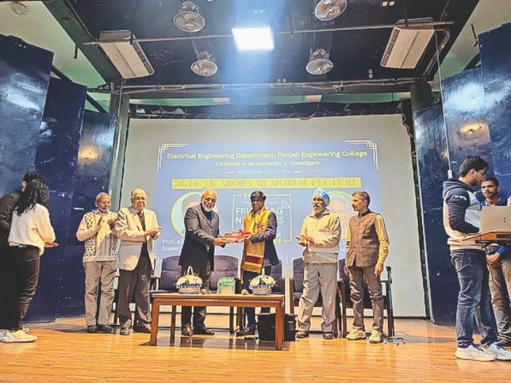 There is a need to make such a device which works at high speed and ...