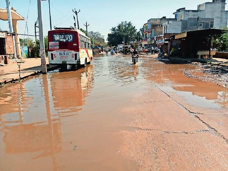 Due to blockage of drain on Sarmathura Road, water filled on the road ...