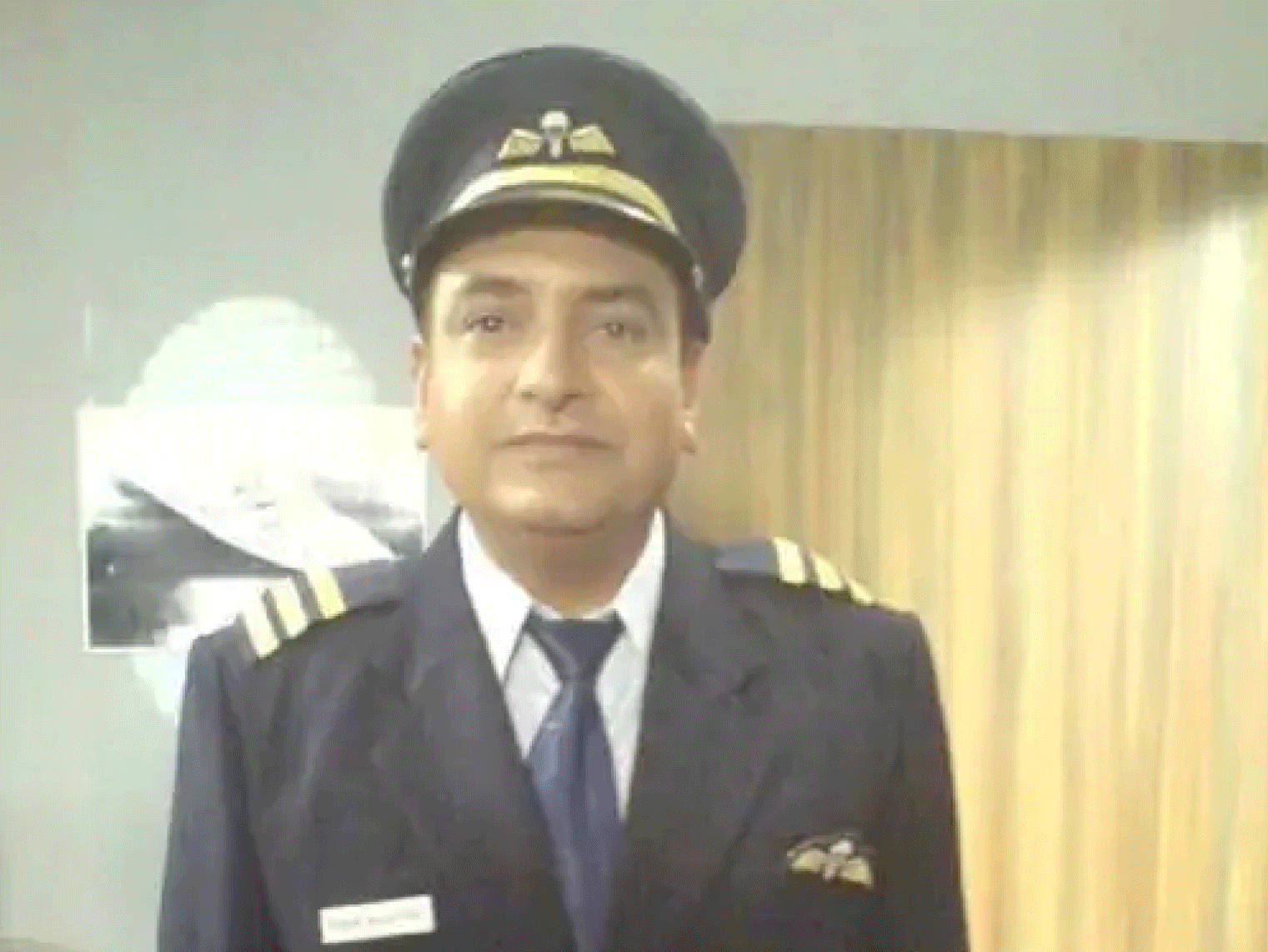 Bollywood actor Shahnawaz Pradhan passes away mirzapur web series actor ...