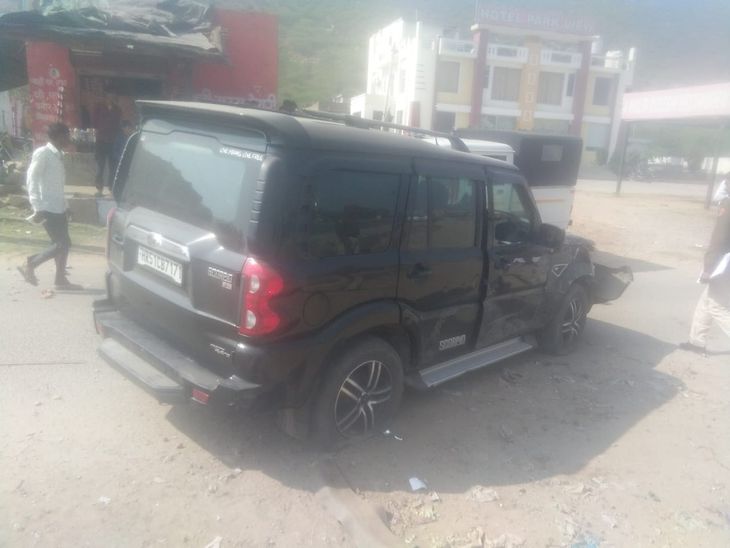 A Scorpio car passing by also got hit during the accident, a big ...