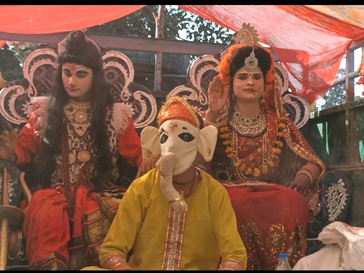 Jaisinghpur mahashiveratri; Tableau of Lord Shiva lard Parvati Harsi ...