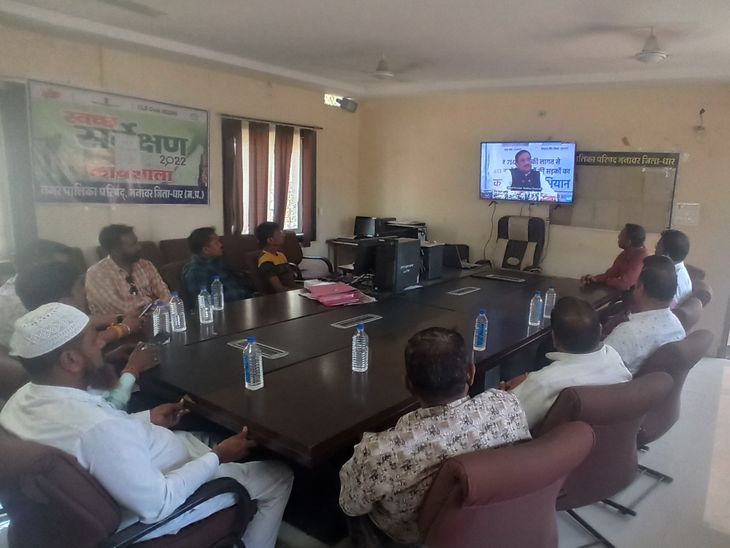 Manavar Napa got approval of Rs 1 crore 60 lakh for road improvement ...