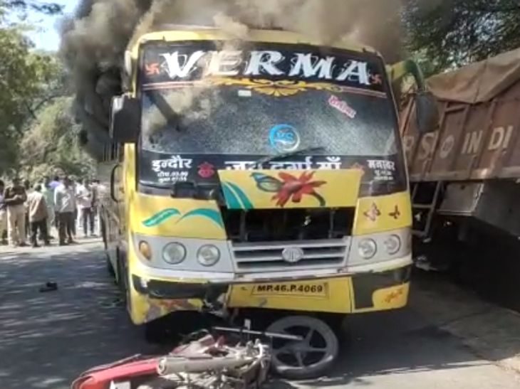 Angry mob torches bus, accident happened while overtaking trolley