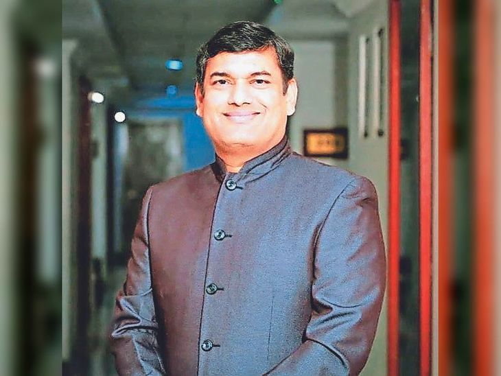 Jharkhand's IAS officer Dr. Manish Ranjan's book Indian art and culture ...