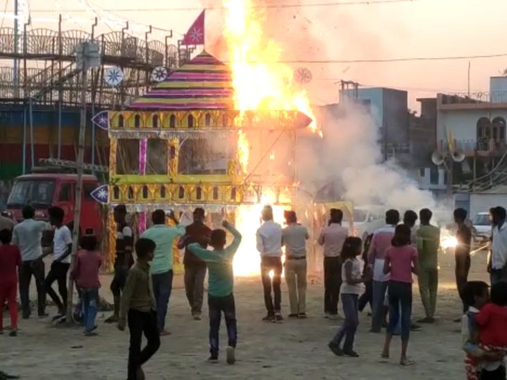 Hanuman ji burnt Lanka by setting fire to the tail, the ground echoed ...