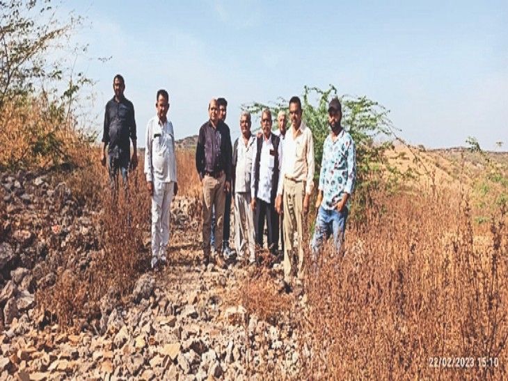 Inspection of land for construction of PHC building | जमीन का मौका ...