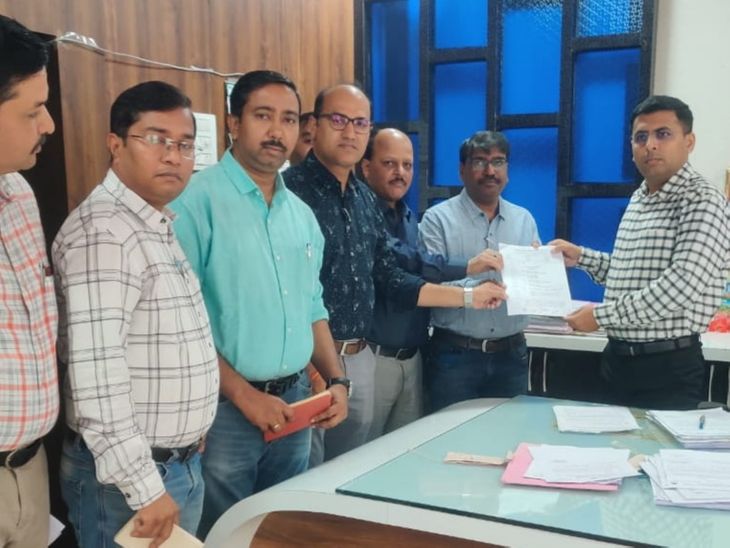 Tehsildar of Sarangpur Pachor said- Give rights in three days or else ...