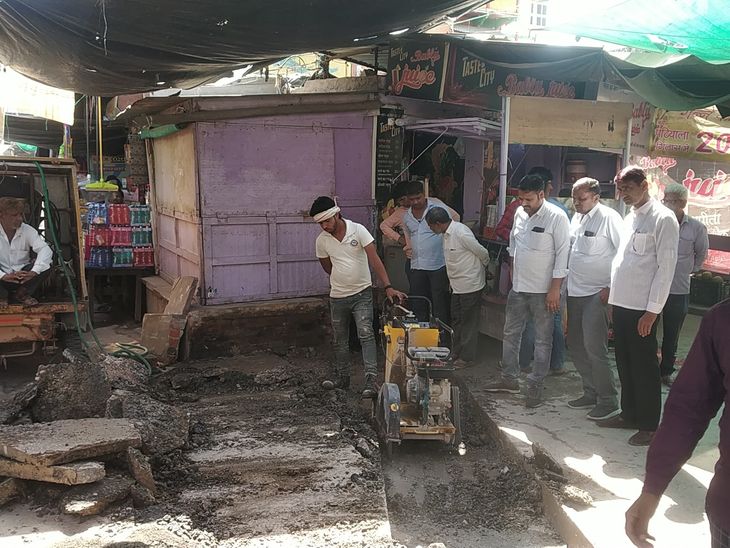 Debris was removed by cutting T point with CC cutter machine; People ...