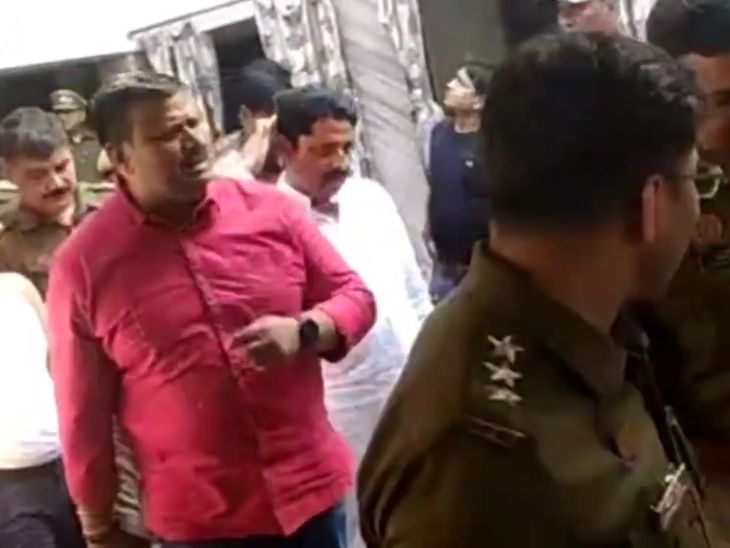 The house of Angad Rai, close to Mukhtar, was searched; Questioning ...