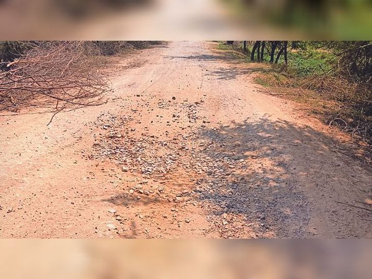 The road from Baul to Devlen, built 10 years ago, now has potholes ...