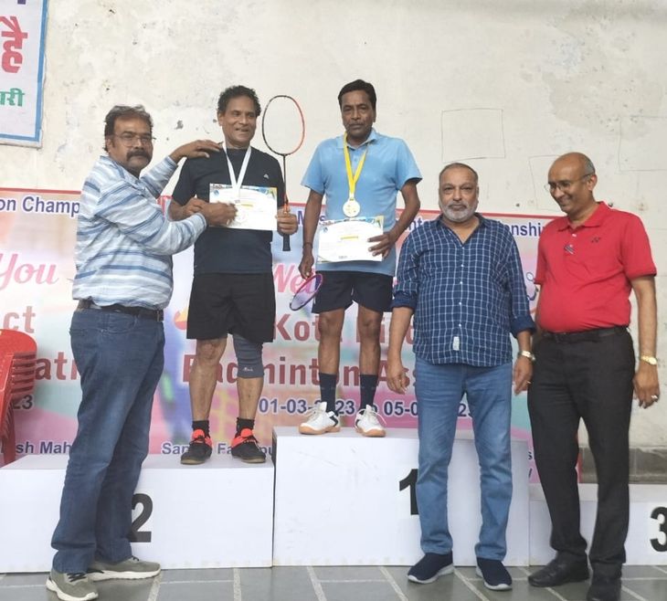 Duggad reached the final, happiness in Pali | वेटरन बेडमिंटन ...