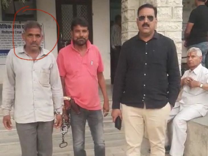 Four and a half kilos of opium being taken to Jodhpur by bus, smuggler ...