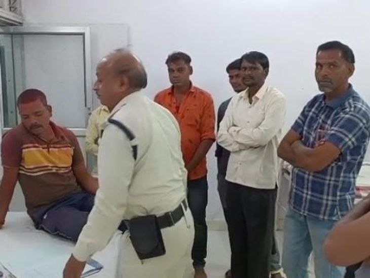 Woman seriously injured after falling from moving bike in Multai area ...