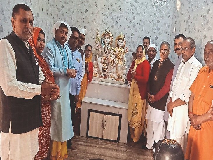 Installed idols of Shiva family, Shivling and Nandi in Varun Dev temple ...