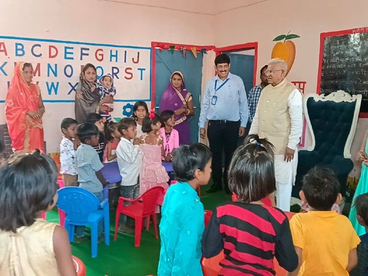 Interacted with children in Anganwadi; Listen to the alphabet from ...