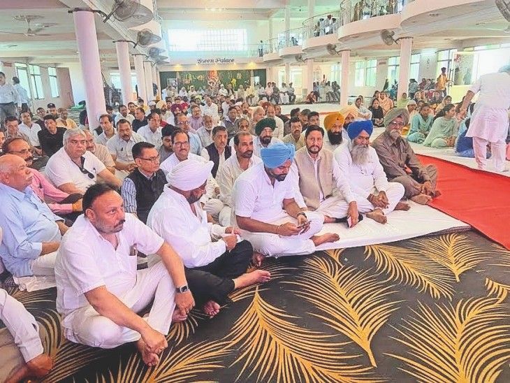 On the death of Mata Raj Rani, food offered by Shri Garuda Pran Path ...